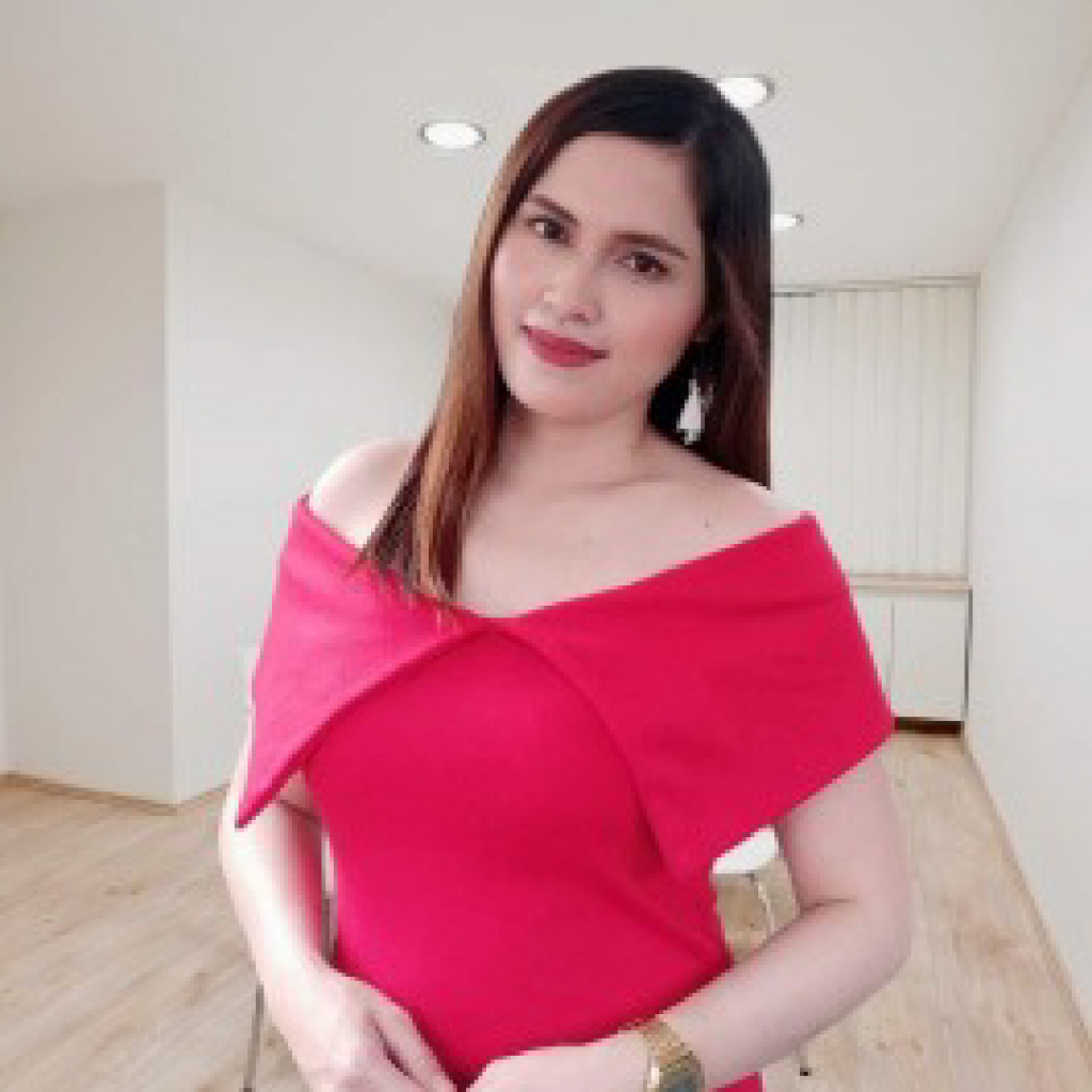 Jona Bacolod, Collectively Social Media Manager | Collectively